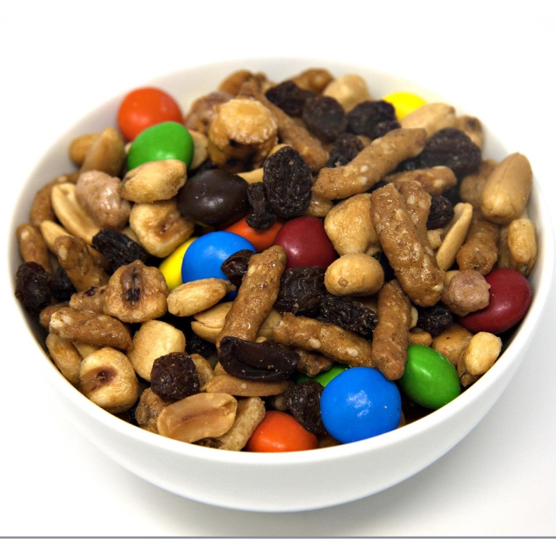 Cabin Crunch Trail Mix 4/5Lb - A Delectable Snack Experience